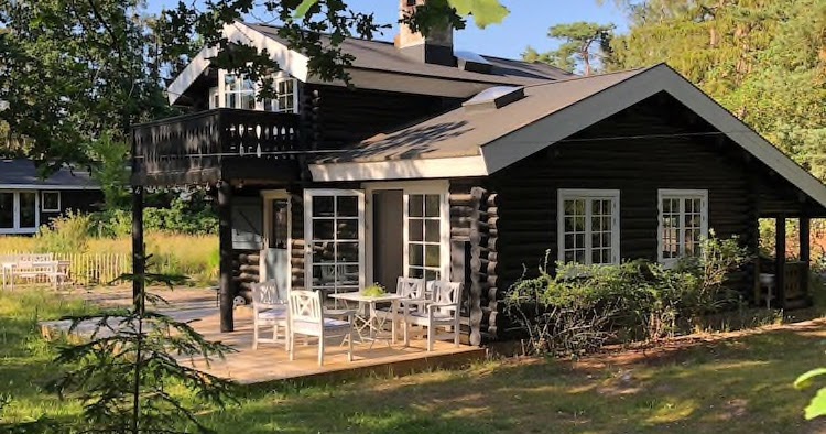 my scandinavian home: Could This Hygge Danish Log Cabin Be Your Holiday ...