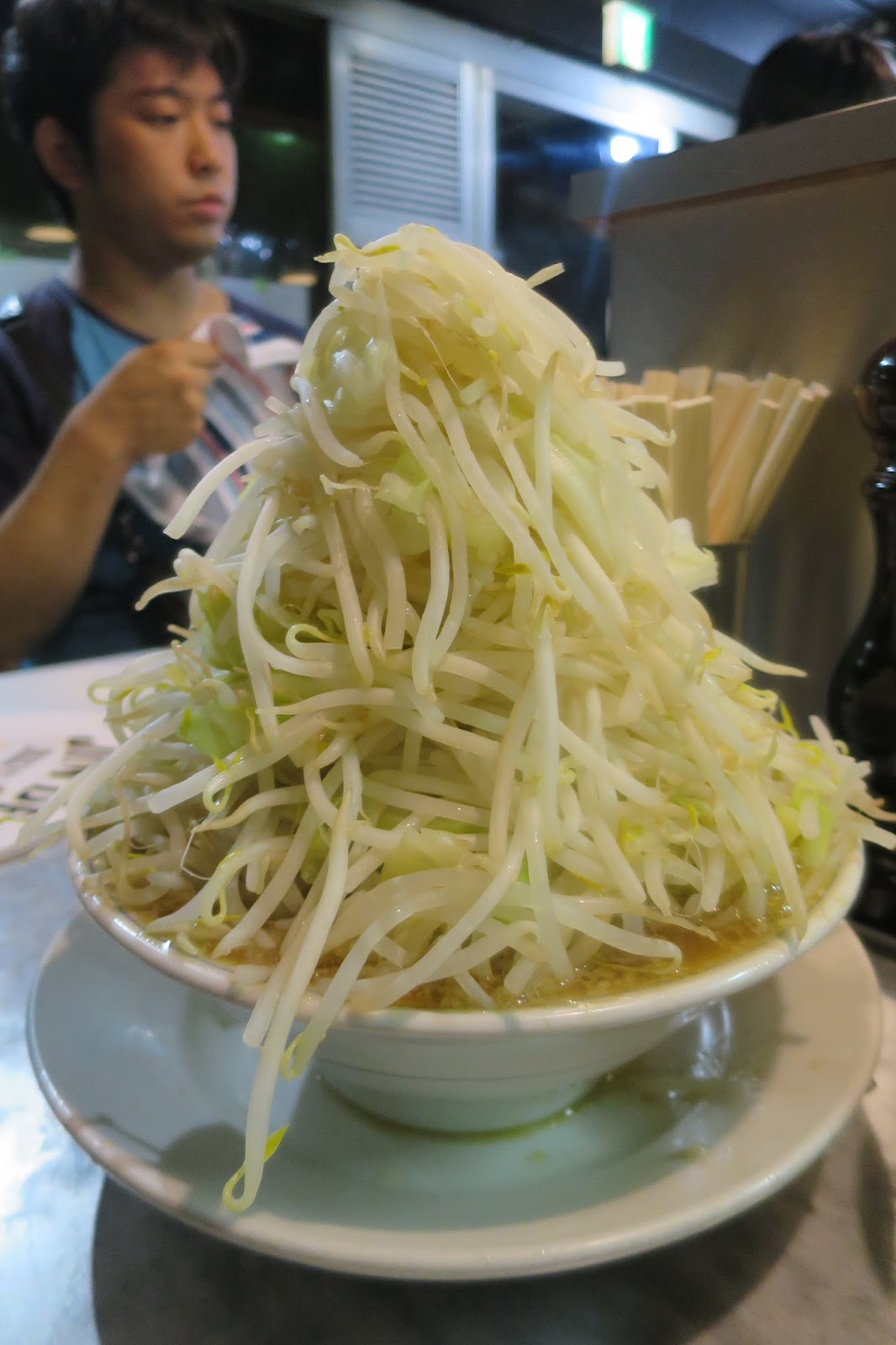 Tokyo Belly: NERIMA: Ramen Dai.... here we go massive Mashi-Mashi ...