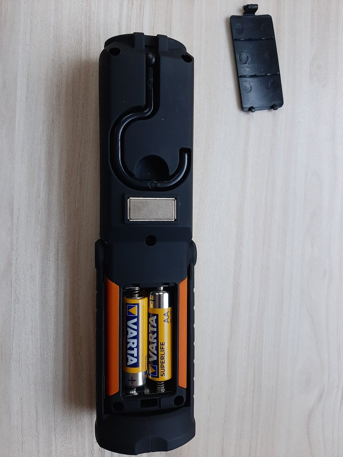 We bought a cheap LED flashlight - 2020 review