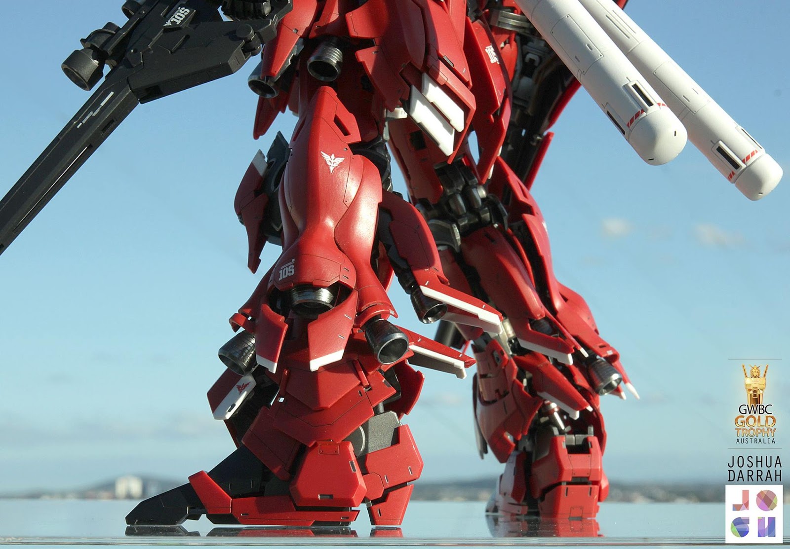 Custom Build: MG 1/100 MSN-06S Sinanju [GBWC 2015 Entry]