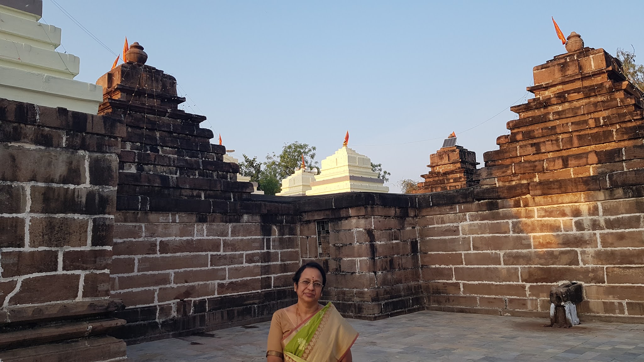 Raghu's column!: Sri Lalitha Someshwara Swamy Temple, Somasila.