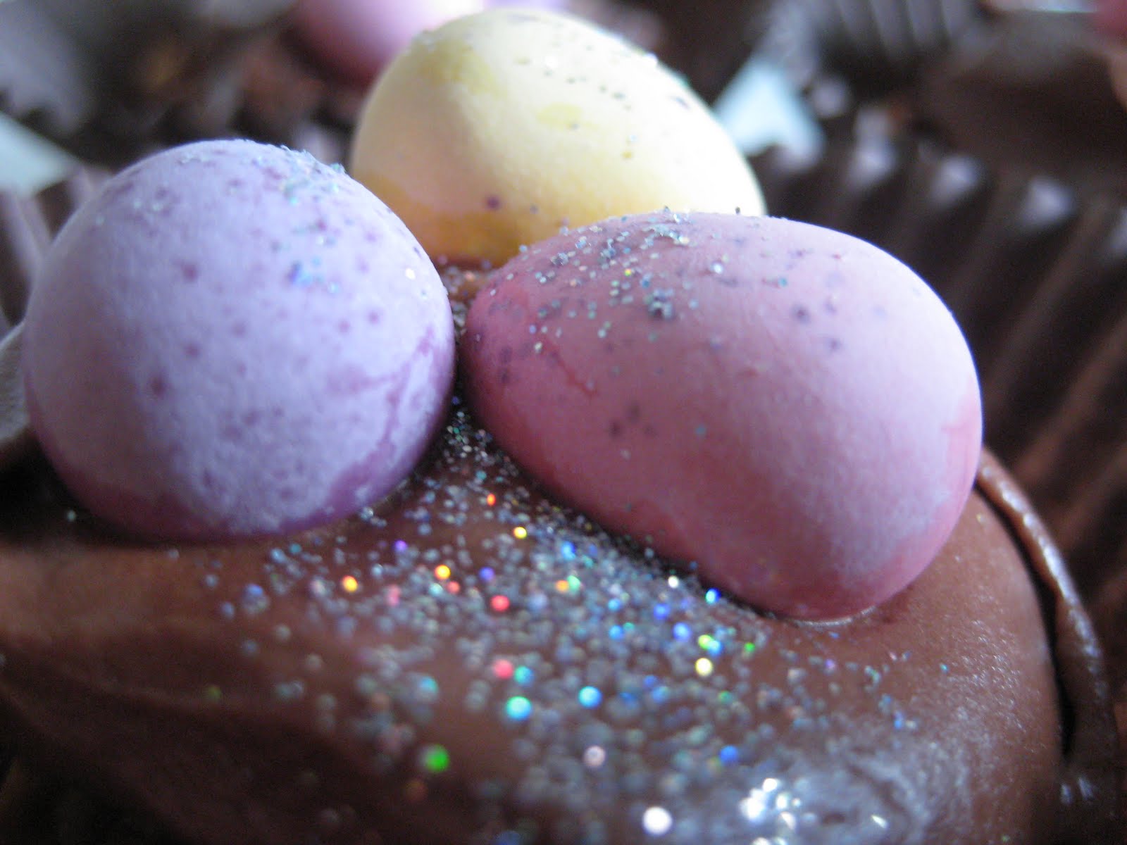 Stealing Good Design: Mars Bar Cornflake Cakes (Easter Style-eeeee!)