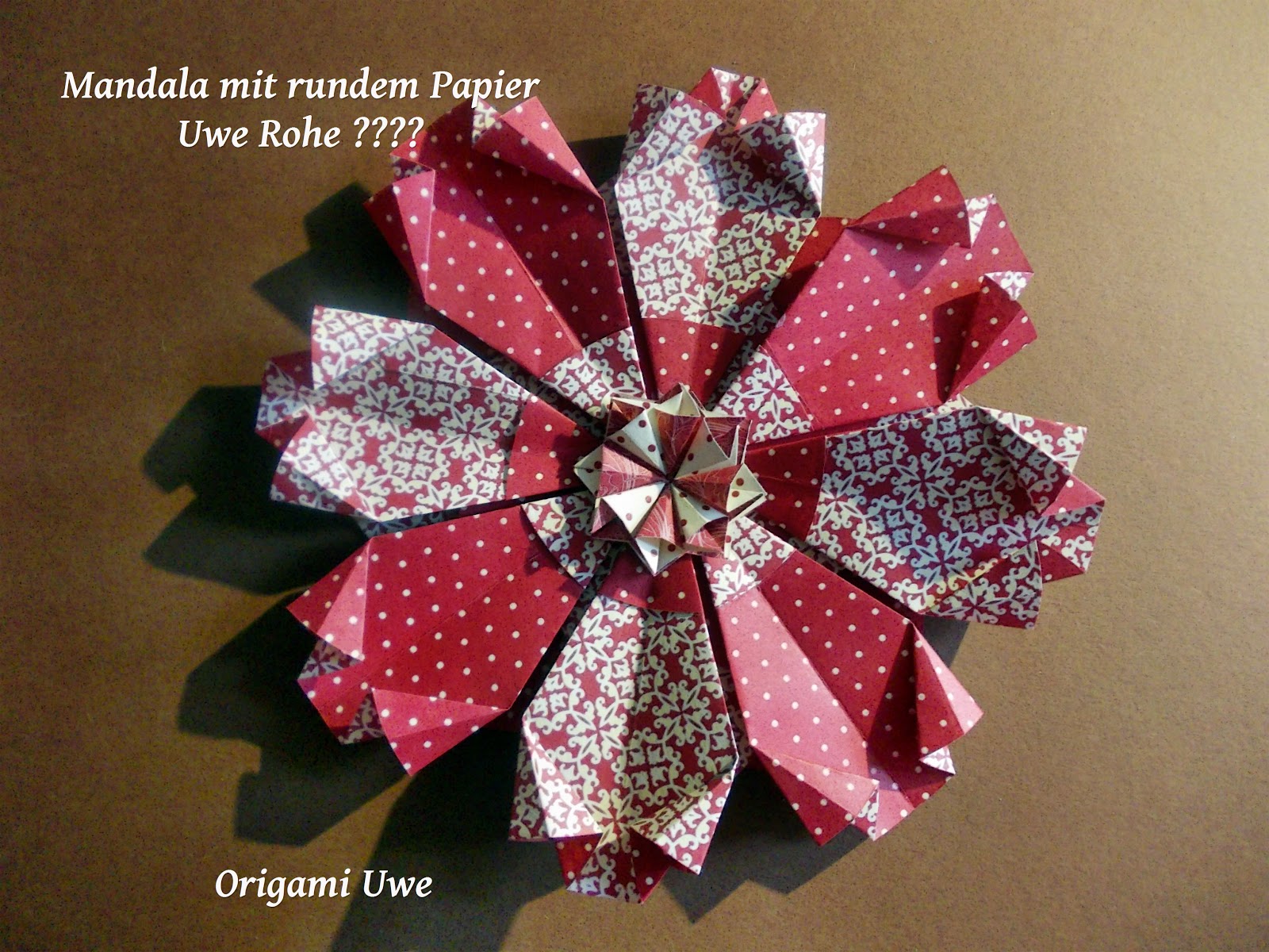 Origami, Fleurogami und Sterne : 8 Point Mandala