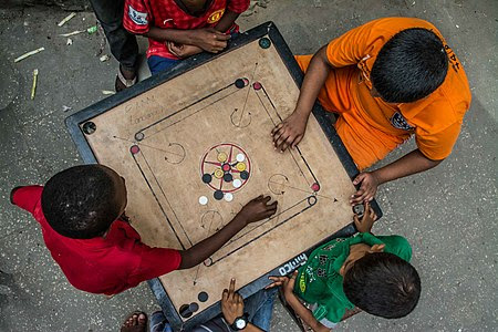 How To Play Carrom