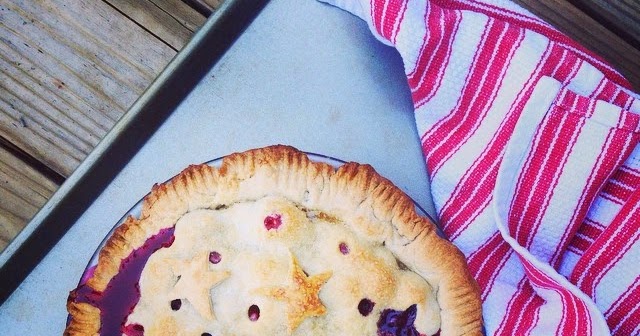 Four Berry Pie | Schue Love