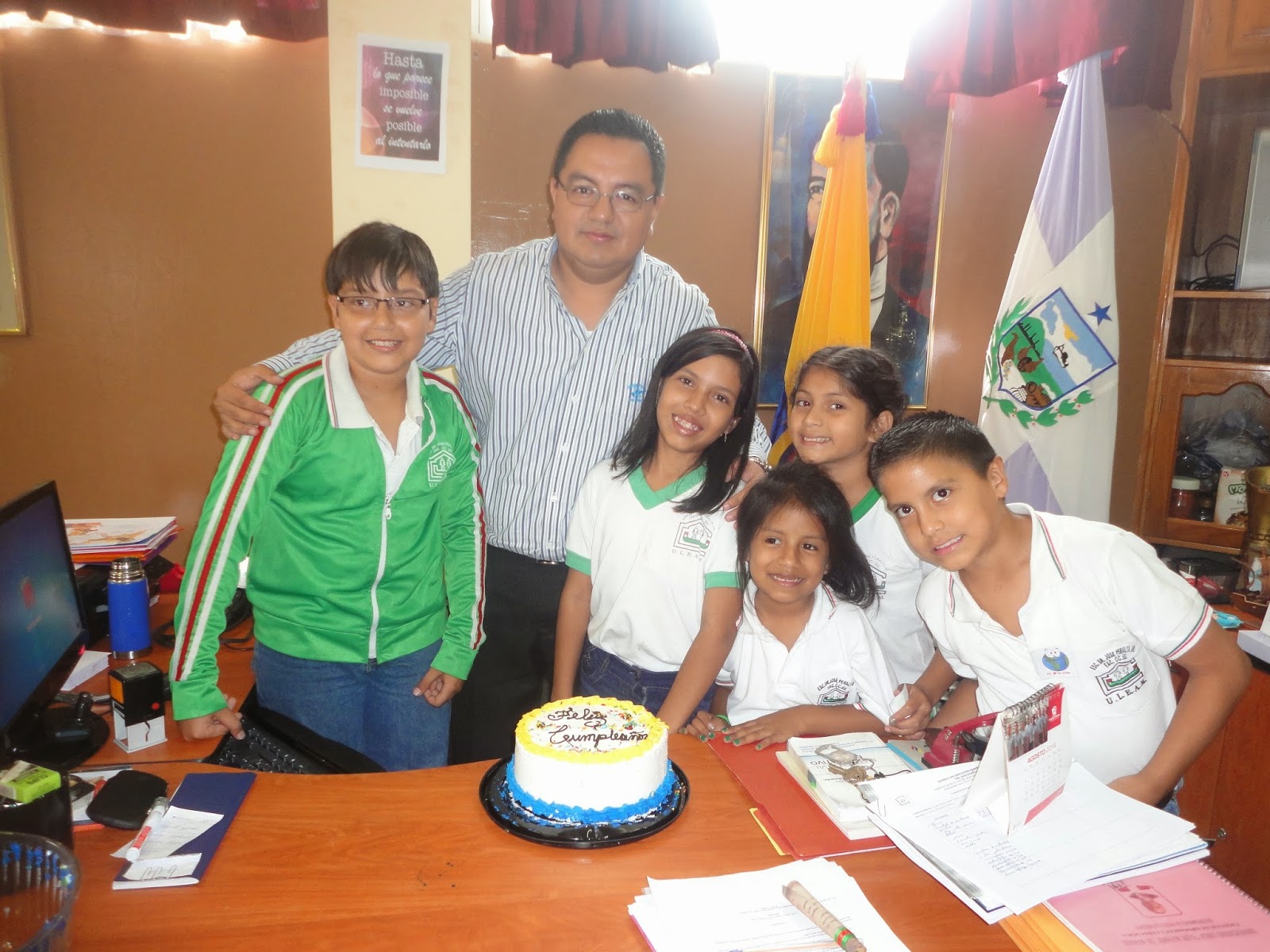 Feppito Te informa: Saludando al Director en su día