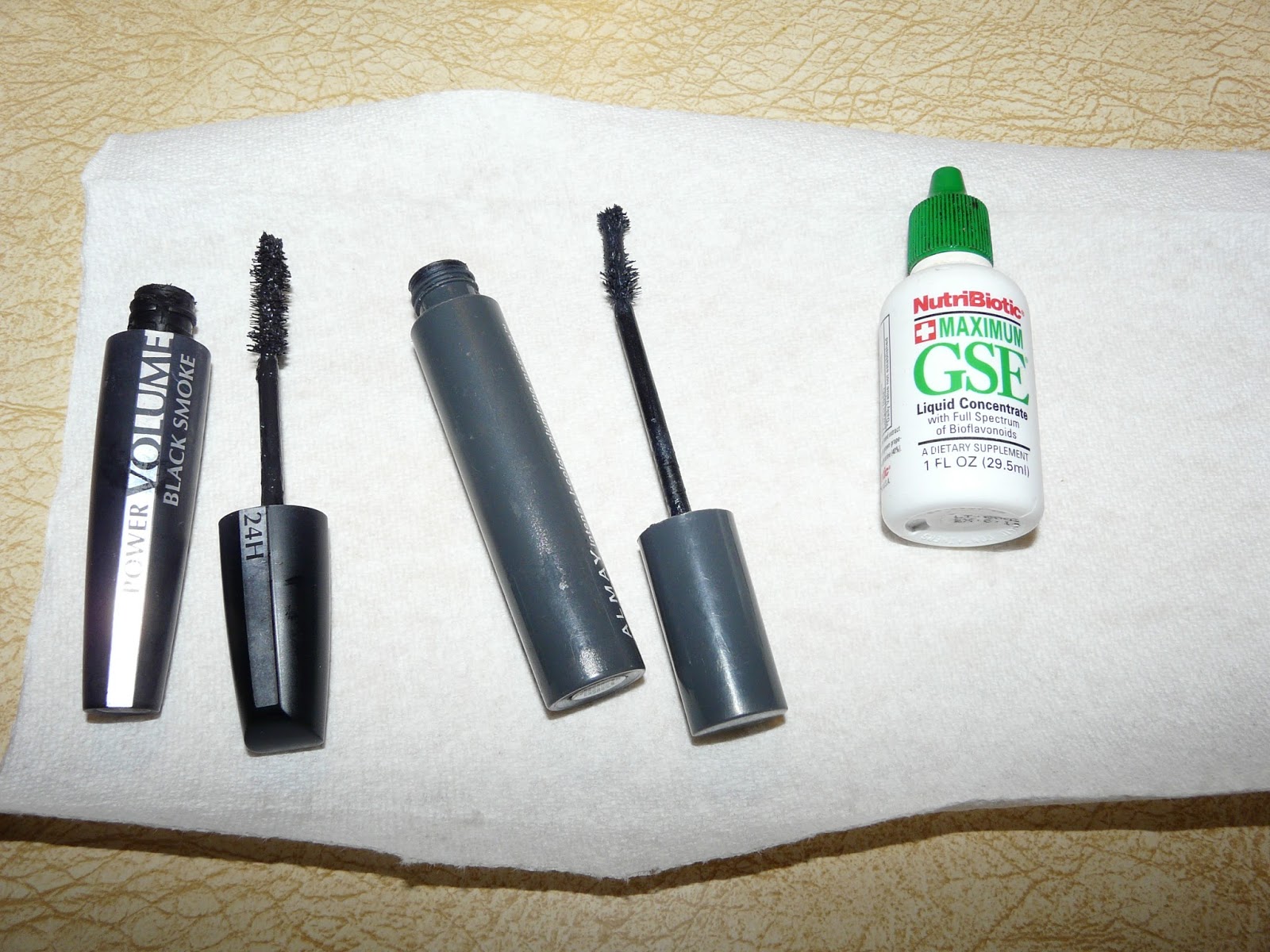 The "Secret" is Gratitude: Adding Life to Mascara - Avoiding Eye ...