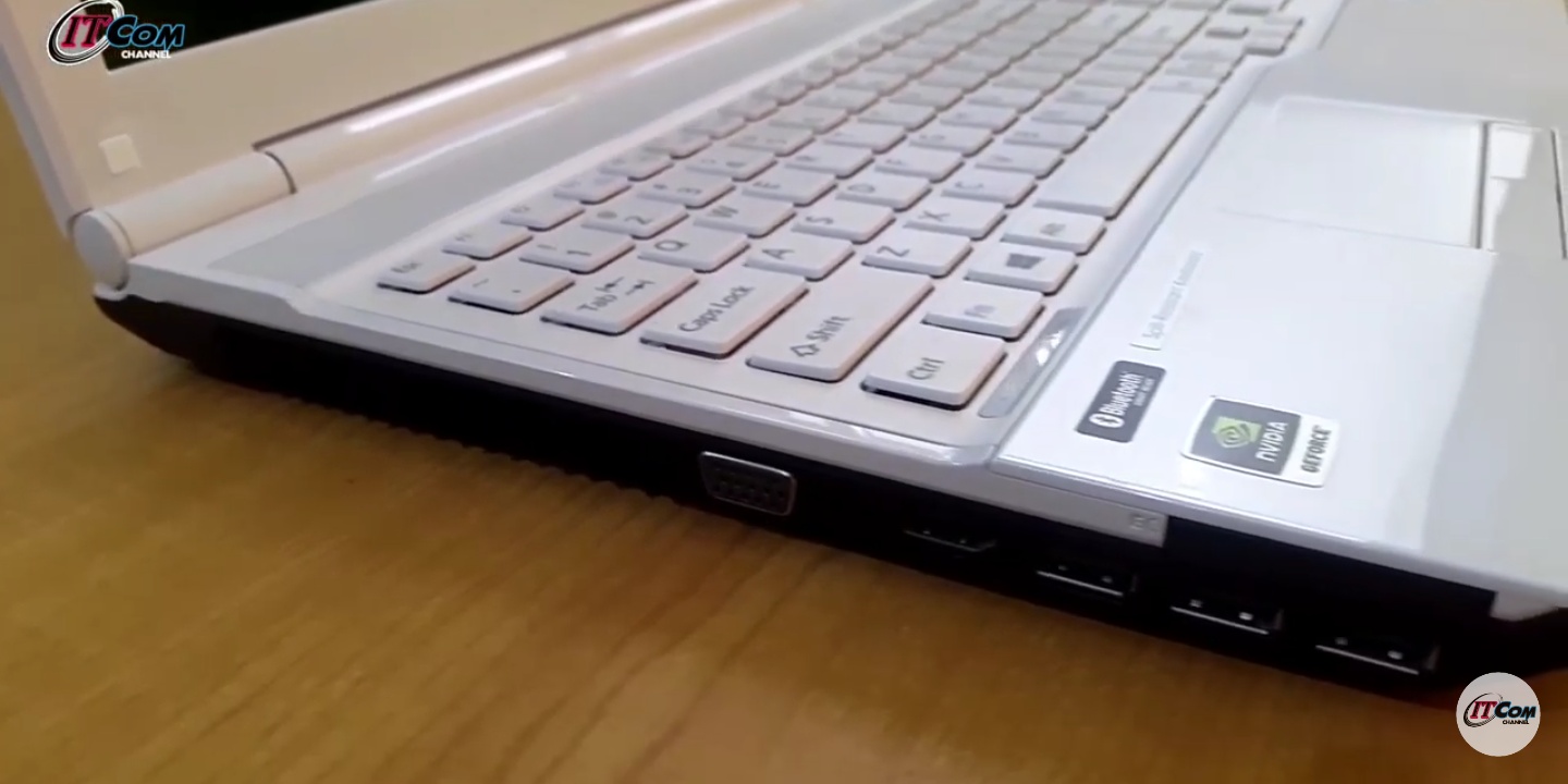 REVIEW LAPTOP FUJITSU Core i7