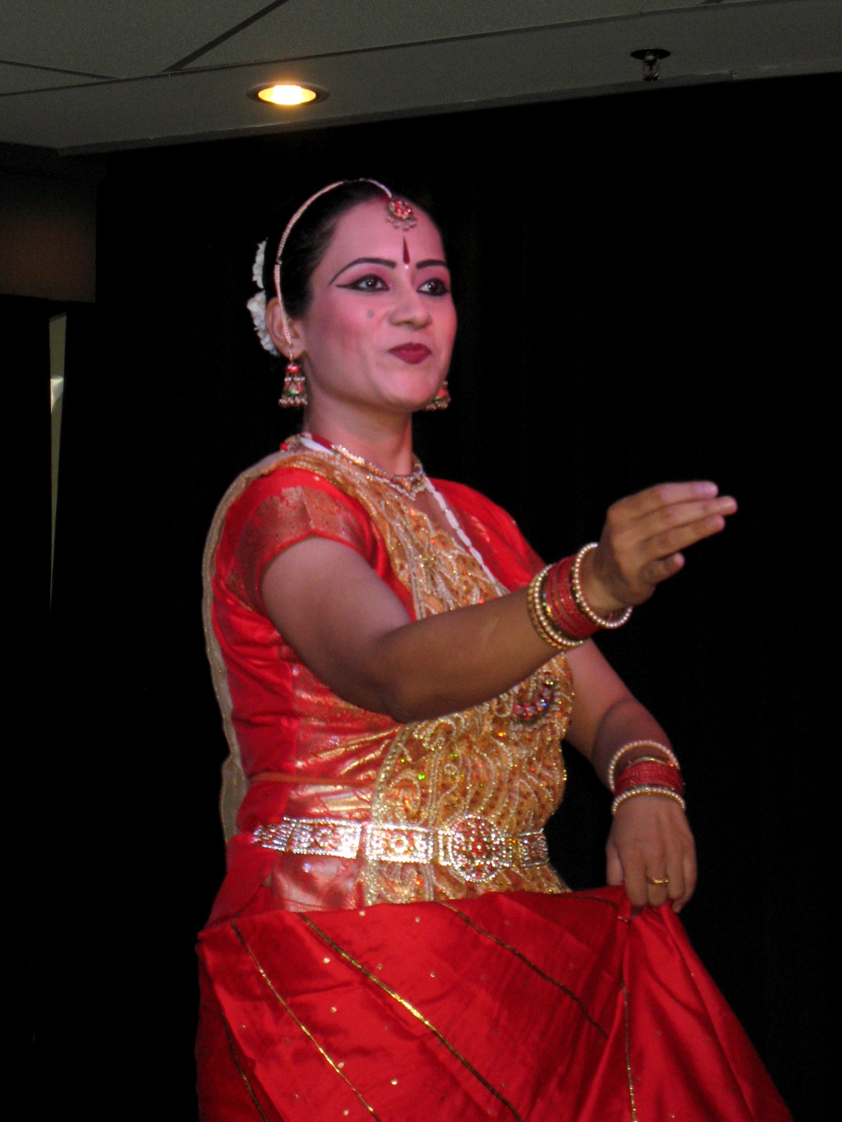 Keats The Sunshine Girl: Khatak Dance