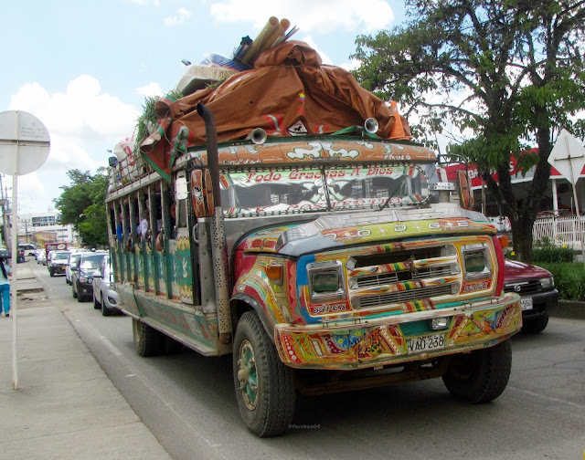 Chivas y buses de escalera de Colombia: Buses de escalera o chivas de ...