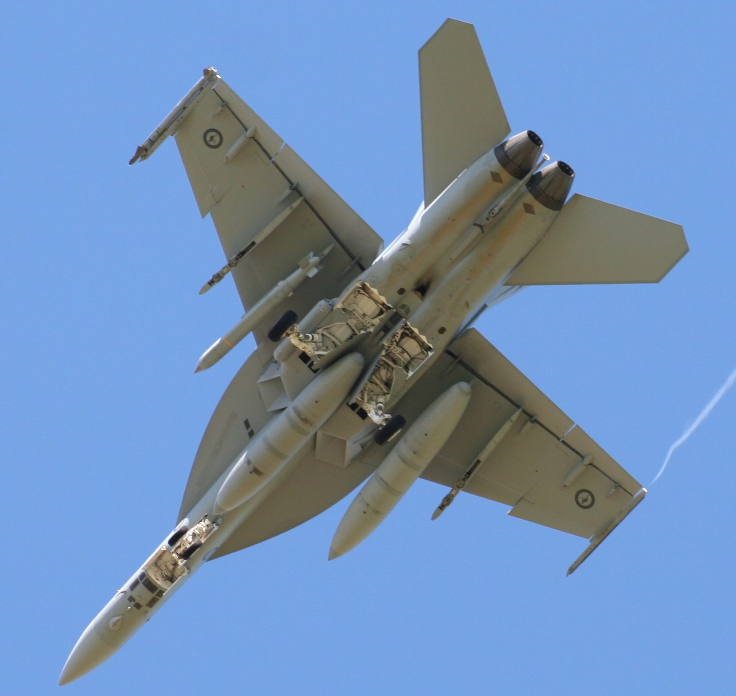 NITPICK: SUPER HORNET PYLONS