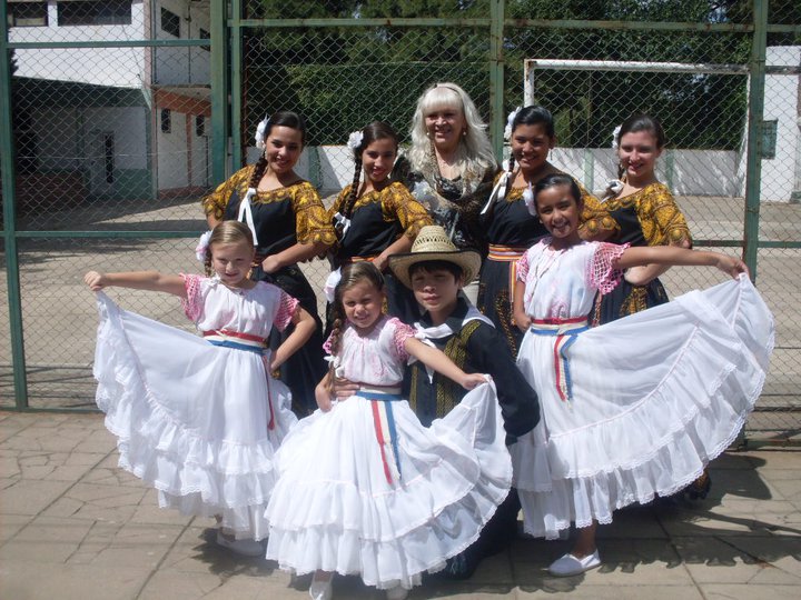 Ballet de danzas paraguayas Herencia Guaraní: Herencia Guaraní en ...
