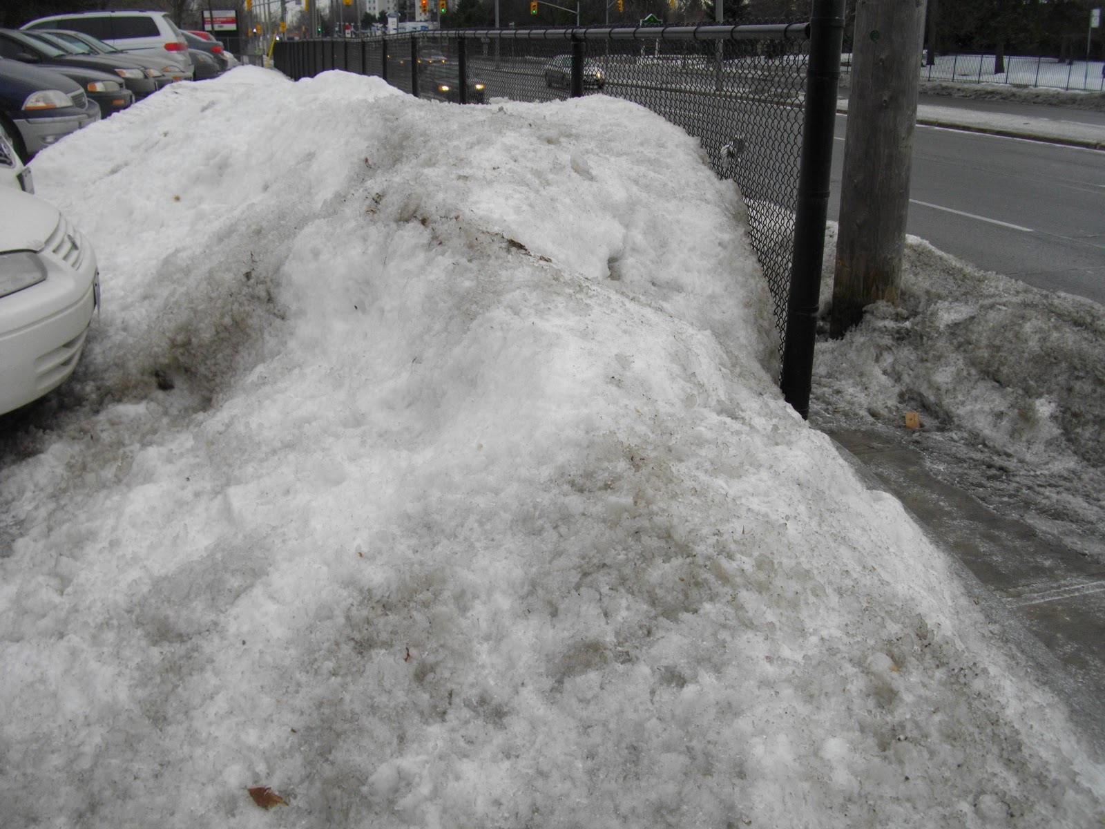 Toronto Snow Removal: Snow Banks Can Cause Property Damage