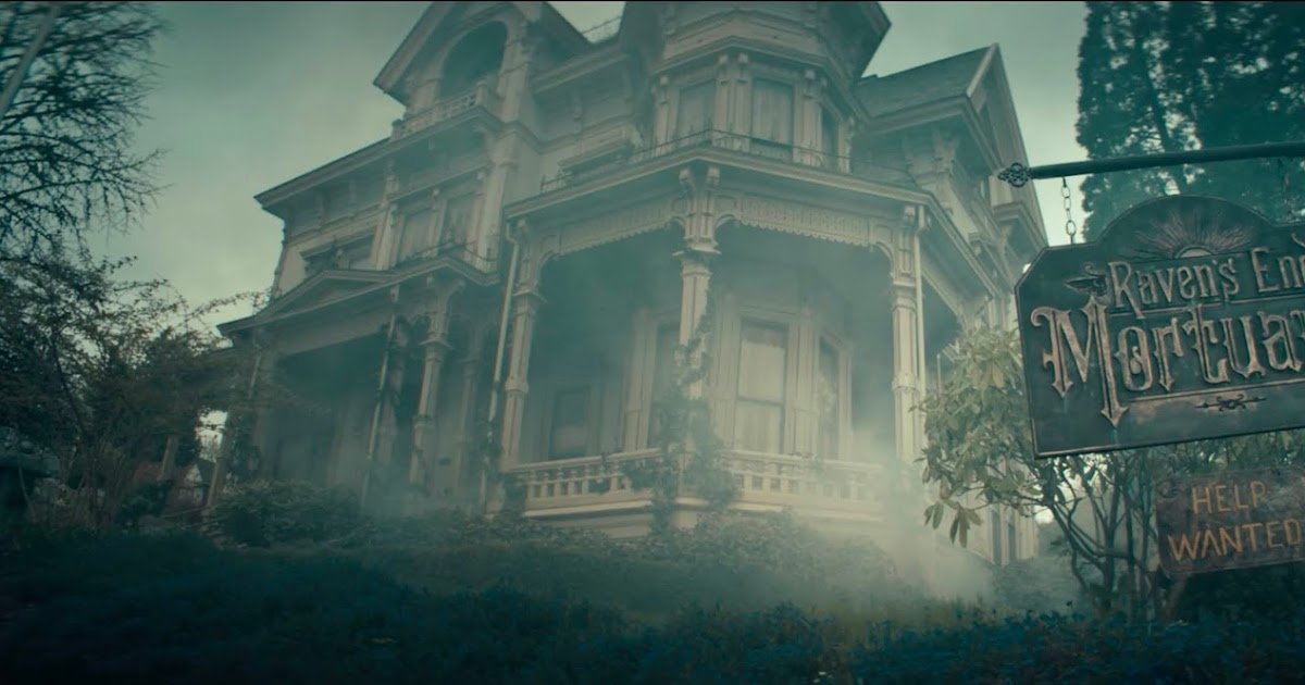 The Mortuary Collection: Movie Review - Reel Advice Movie Reviews