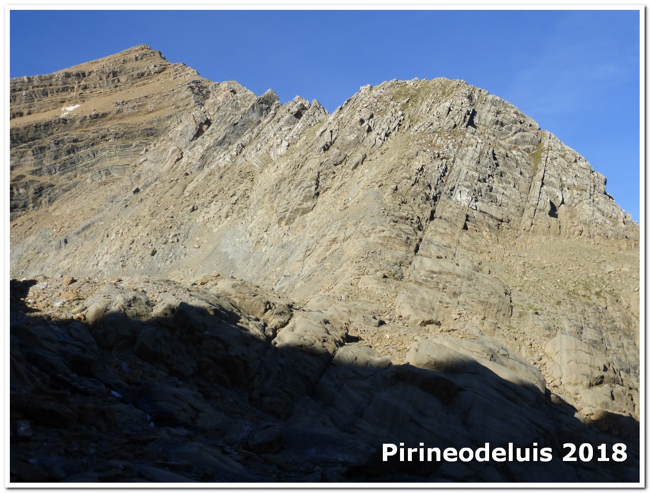 Un paseo por el Pirineo: Pico Taillón (3144 m) por la Arista NE desde ...