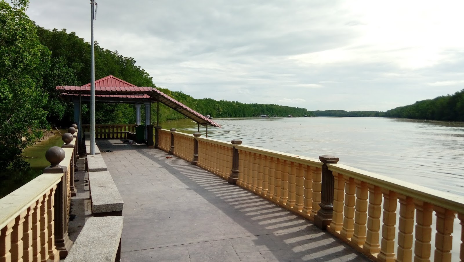 Kuala Linggi, Sungai Linggi dan Jambatan Kuala Linggi, Port Dickson