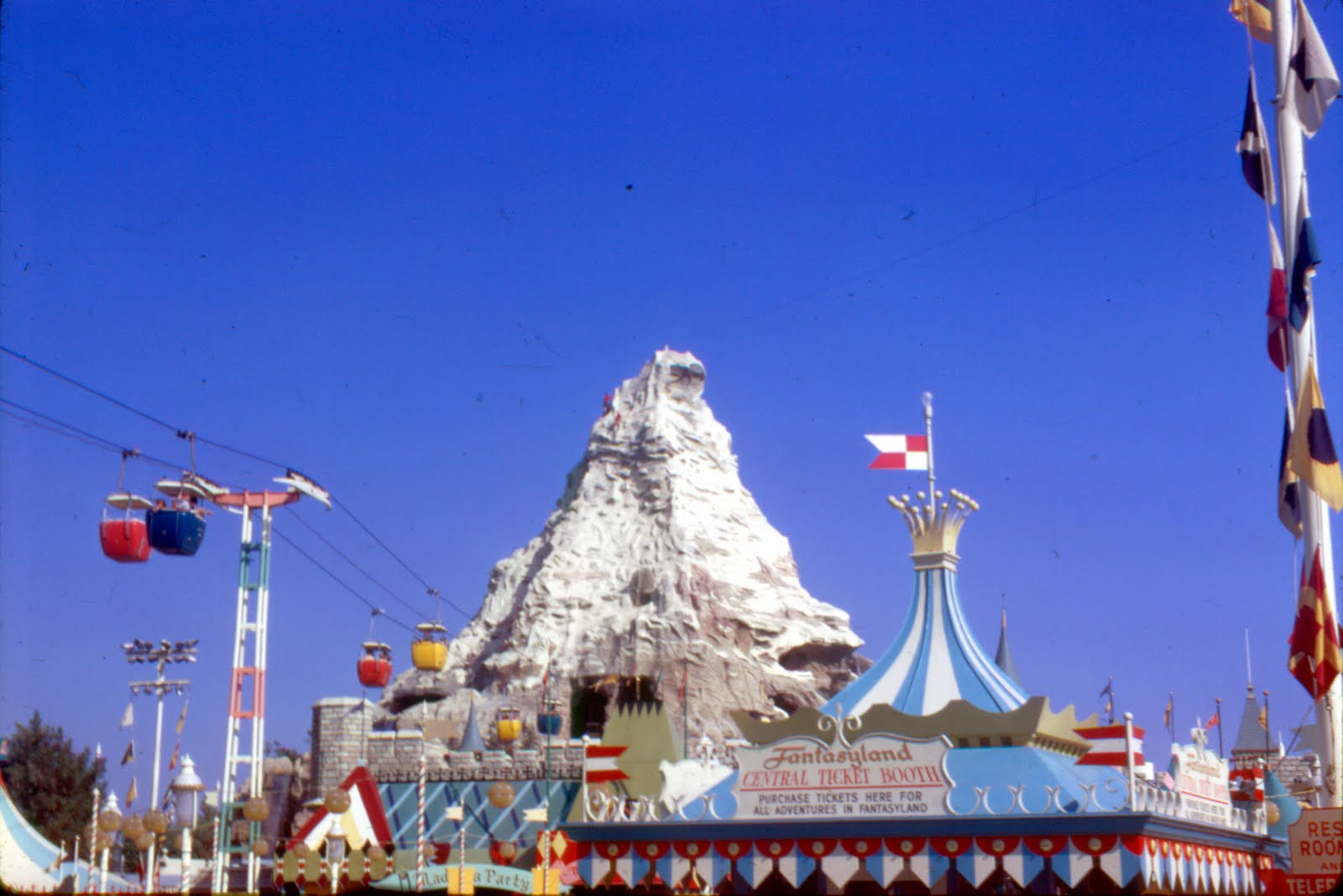 Vintage Disneyland Tickets: Disneyland in Slides - April 1968