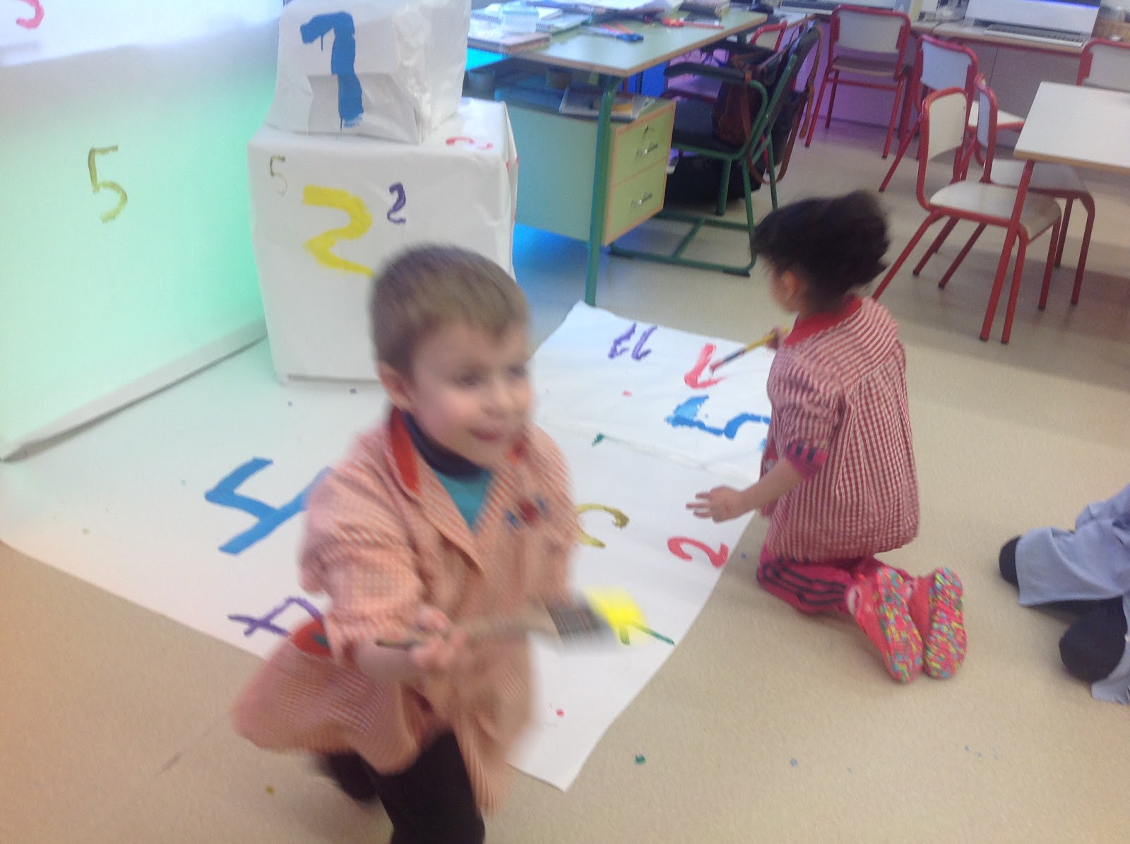 CLASE DE 3 AÑOS ENTRENA: PINTAMOS RINCÓN DE LOS NÚMEROS