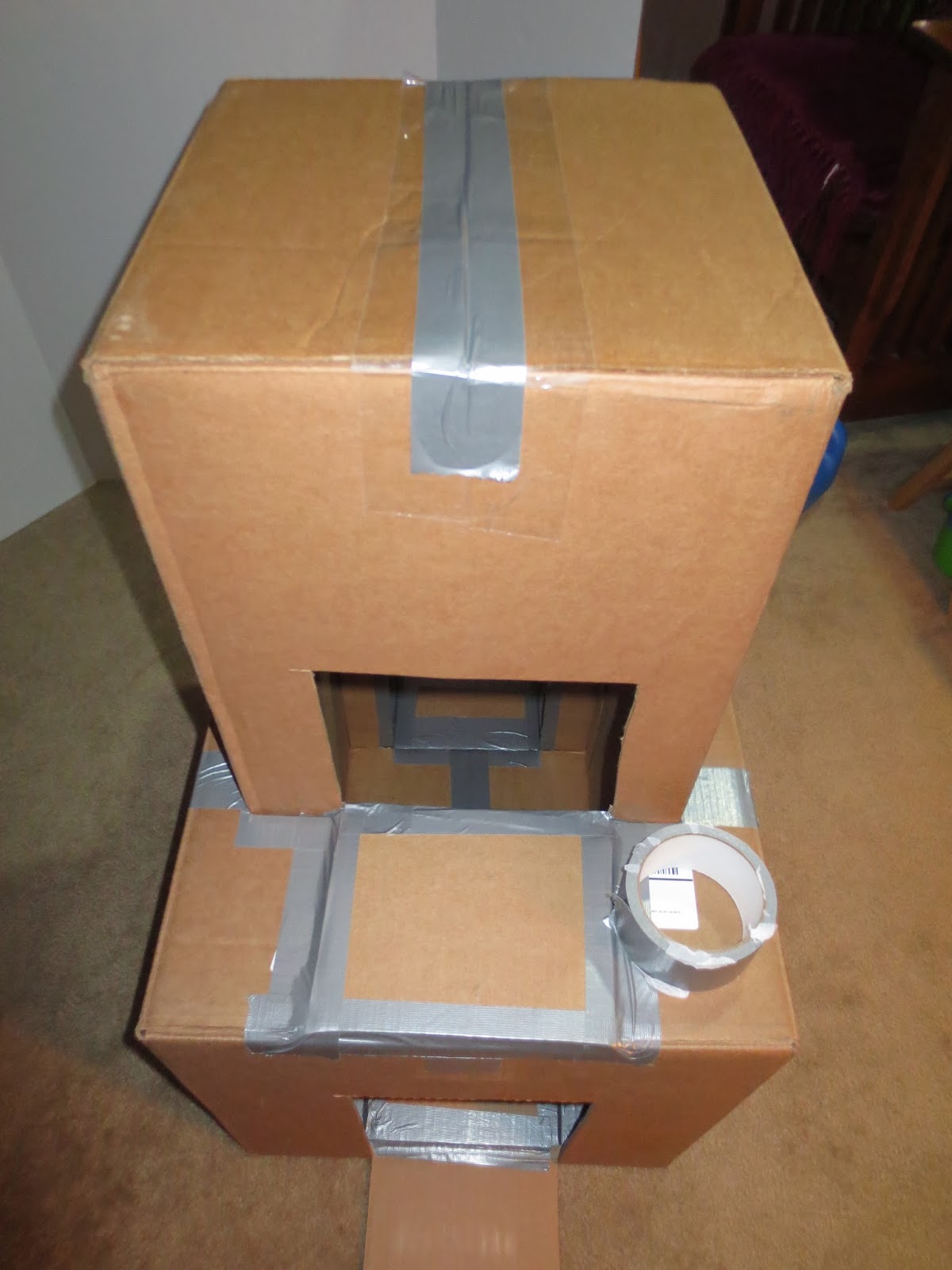 SAND AND WATER TABLES: BUILDING A STRONG BOX TOWER