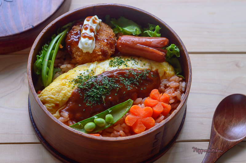 ข้าวห่อไข่เบนโตะ (Easy-Breezy Omurice Bento) - Nipponkitchen