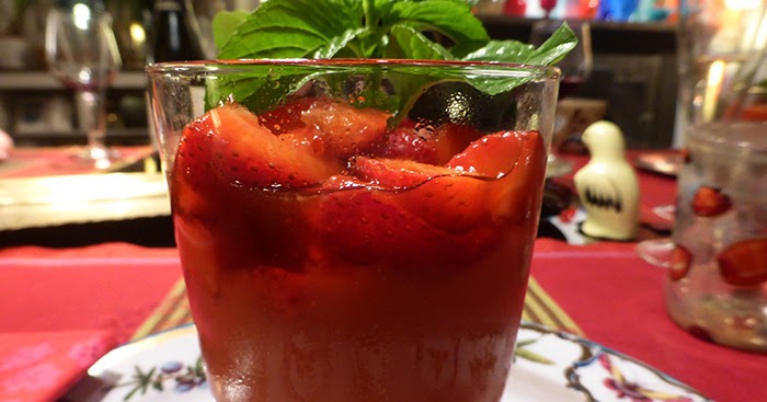 AAA ACCADEMIA AFFAMATI AFFANNATI: Balouza di fragole con dadolata di ...