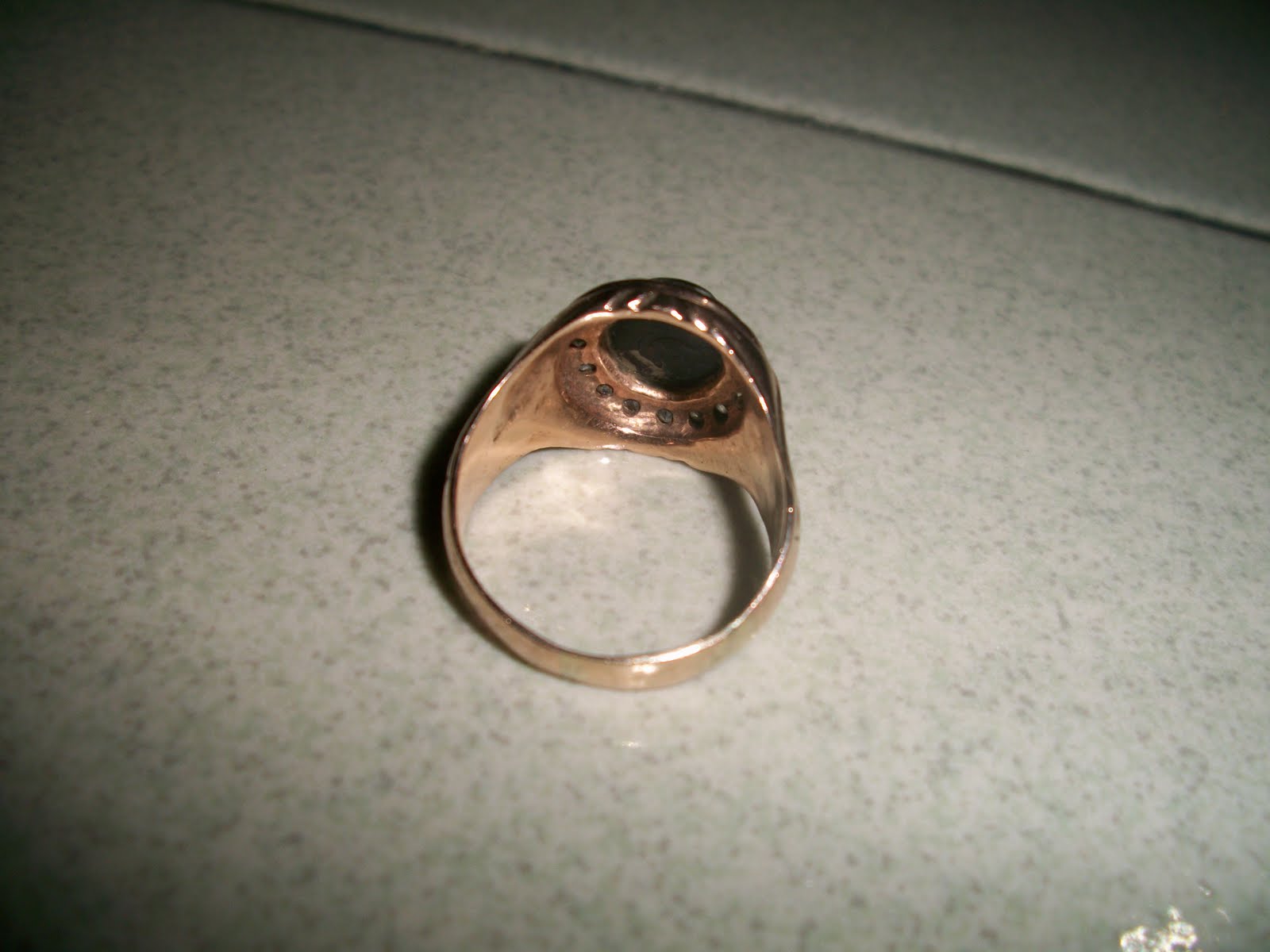 collectible items: Vintage gold ring (cincin emas suasa lama)