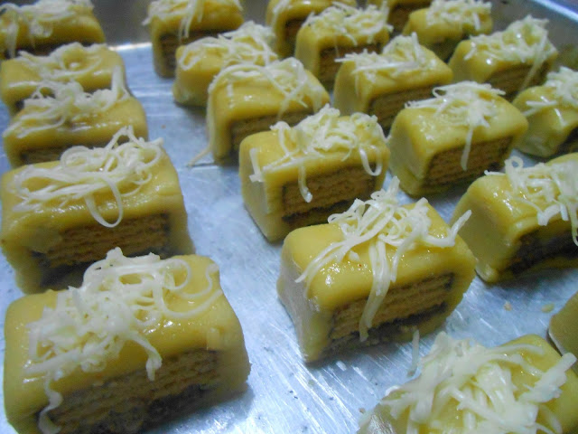 BISKUT WAFER BERKEJU | Fiza's Cooking