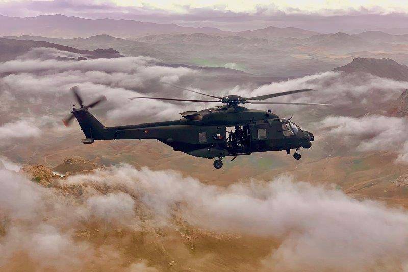 Italian Army NH90 helicopters achieve 5,000 flight hours in Afghanistan ...