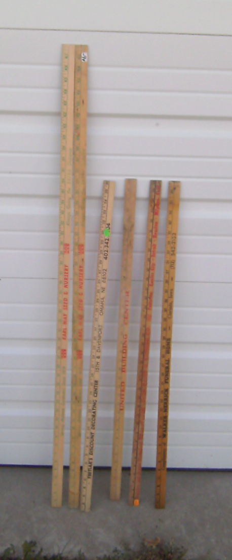 Full Circle Creations: Yard stick trestle table....