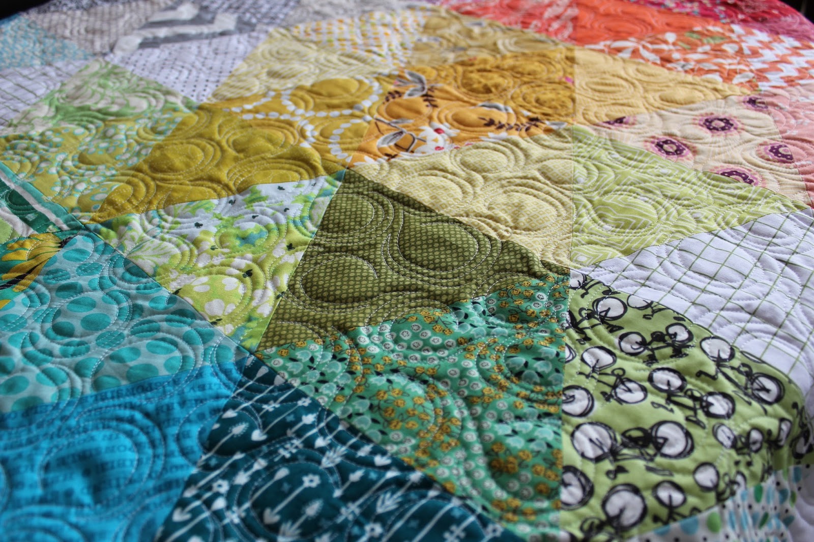 Teaginny Designs: Scrappy Triangles Quilt