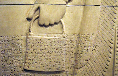 Why are these purses in ancient Egyptian and Sumerian art? : r ...