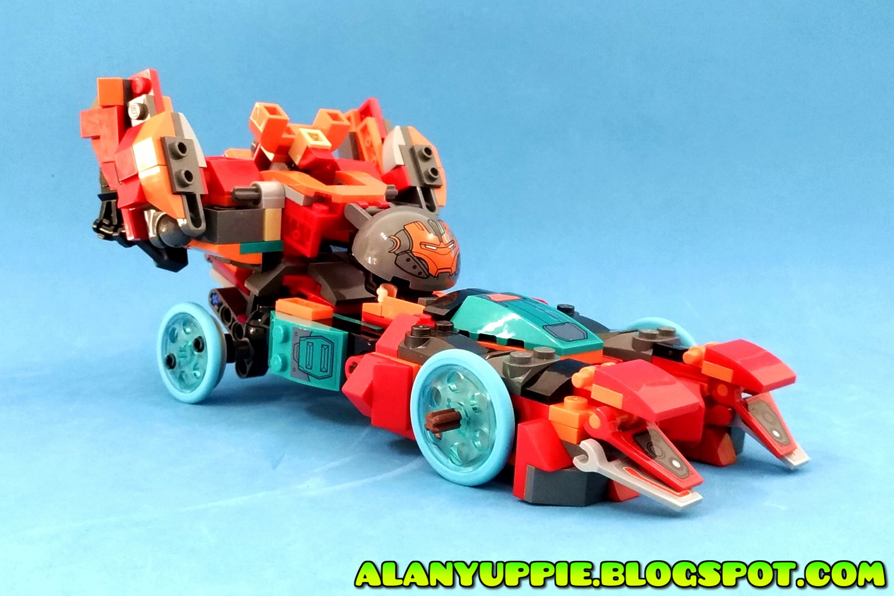 Alanyuppie's LEGO Transformers: Video Tutorial: Transformer Speedster ...