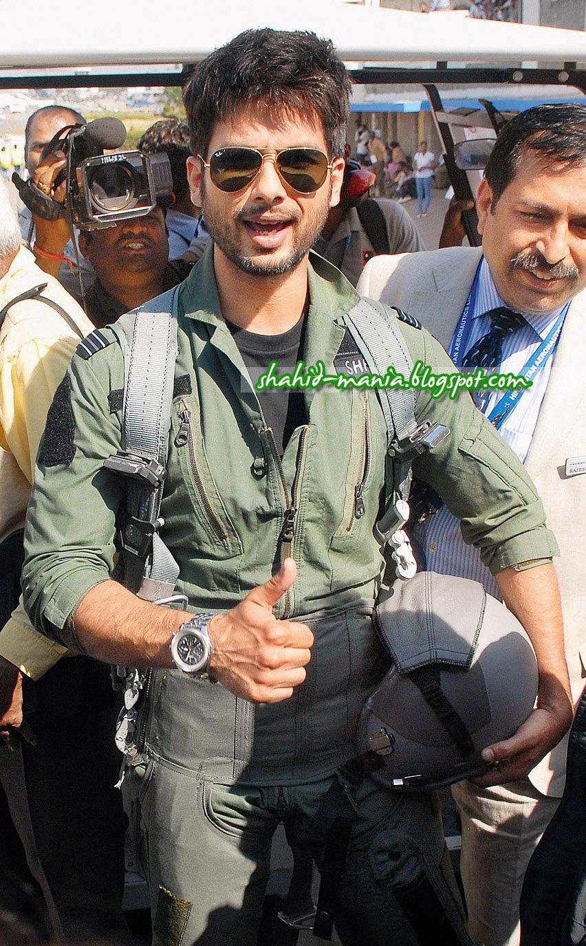 Bollywood Actors Pictures. Indian Actors Pictures!: Bollywood Sexy ...