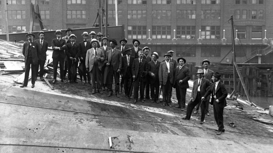 The Digital Research Library of Illinois History Journal™ : The History ...