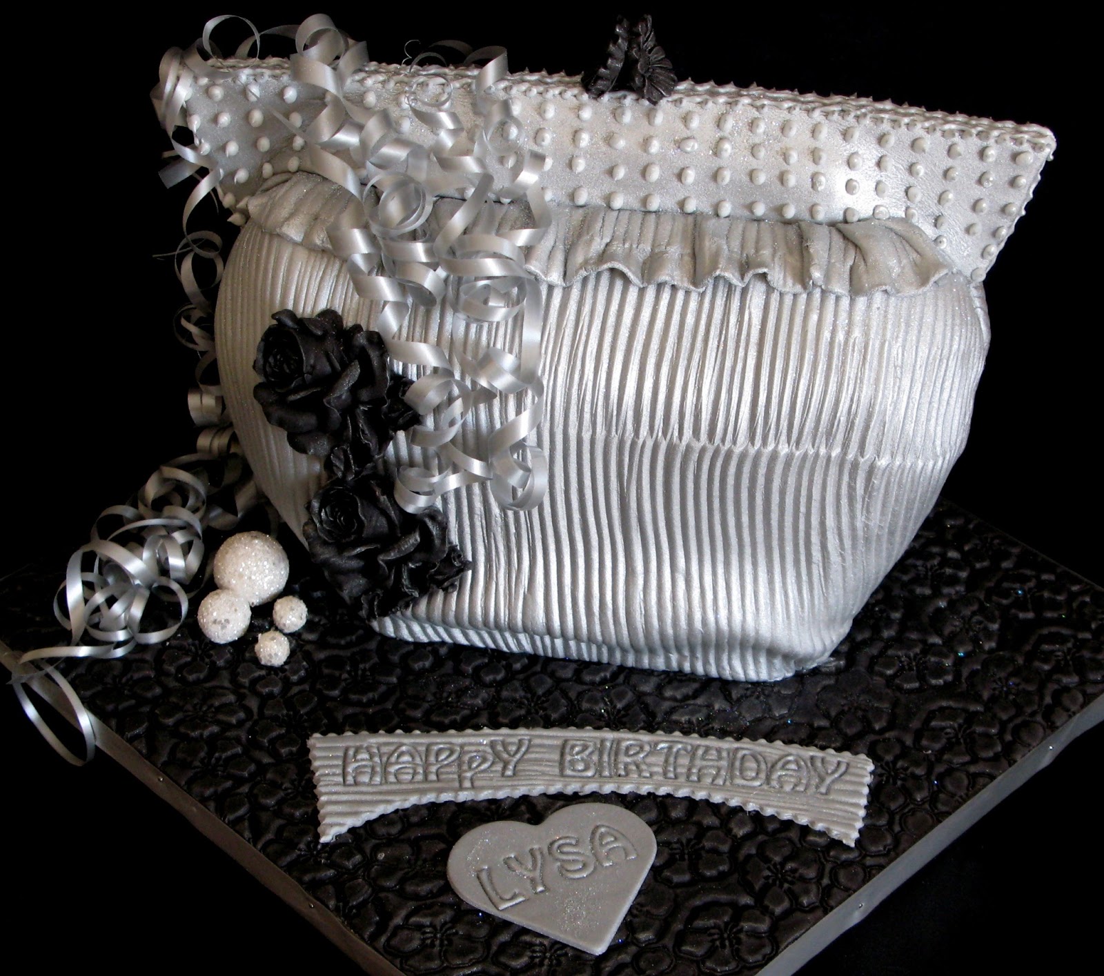 Small Designer Purse Cakes | semashow.com