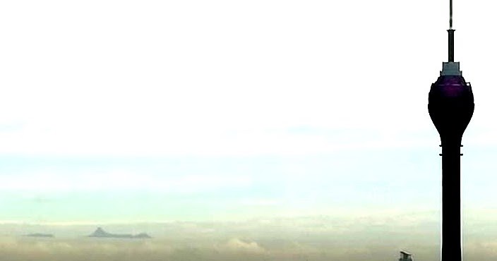 Images of Sri Lanka on blogspot.com: View of 'Sri Paadha' - 'Sivanoli ...