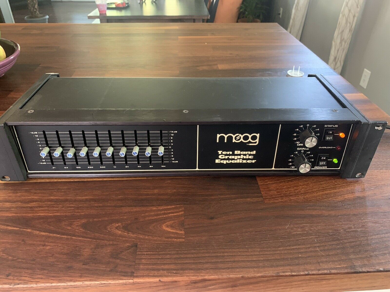 Vintage Graphic Equalizer