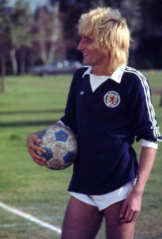 Da Ya Think I’m Sexy? 30 Portraits of Rod Stewart With His Famous ...