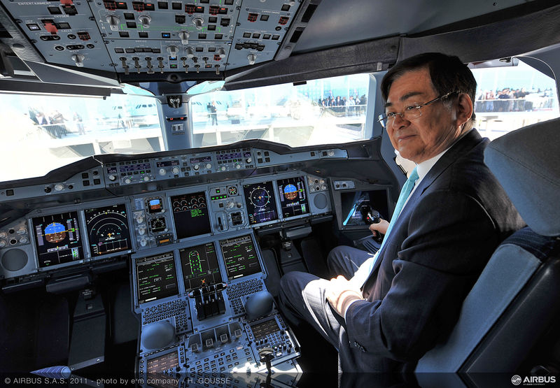 Flyingphotos Magazine News: Korean Air celebrates delivery of its first ...