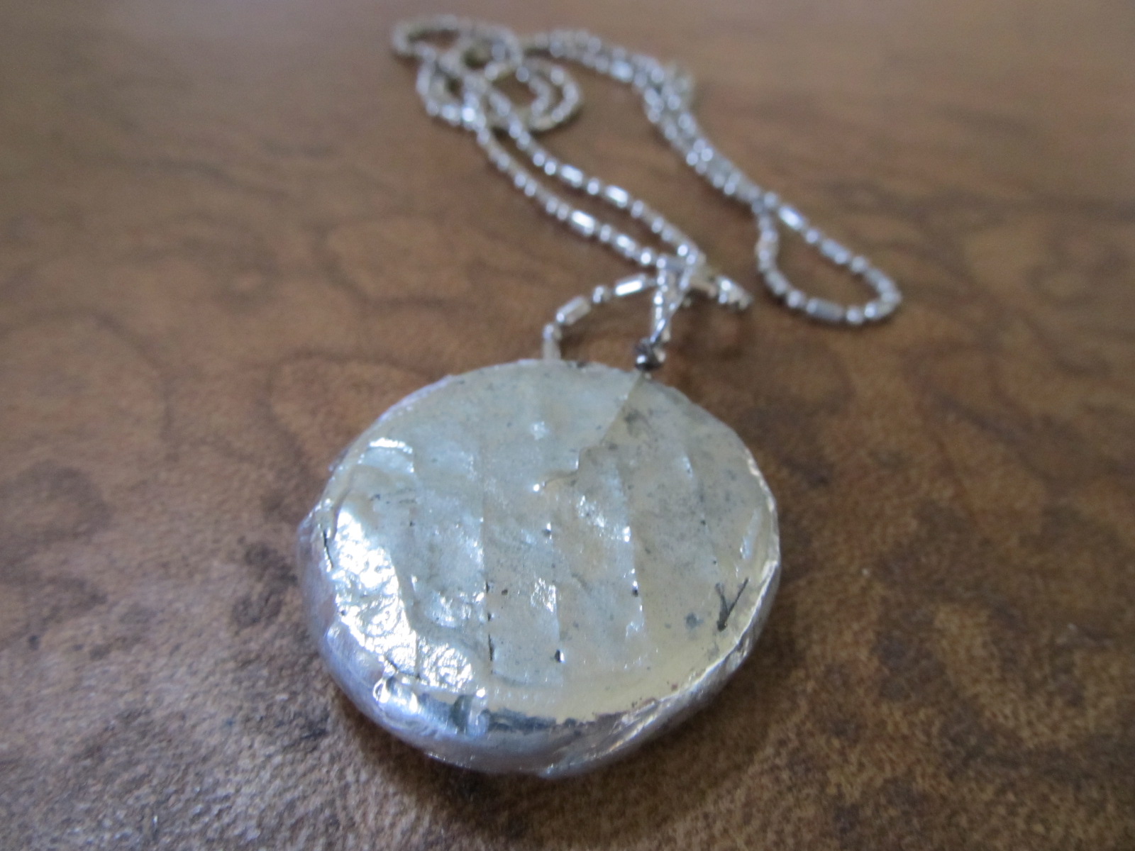 Runaway Thrift: DIY: Microscope Slide Jewelry