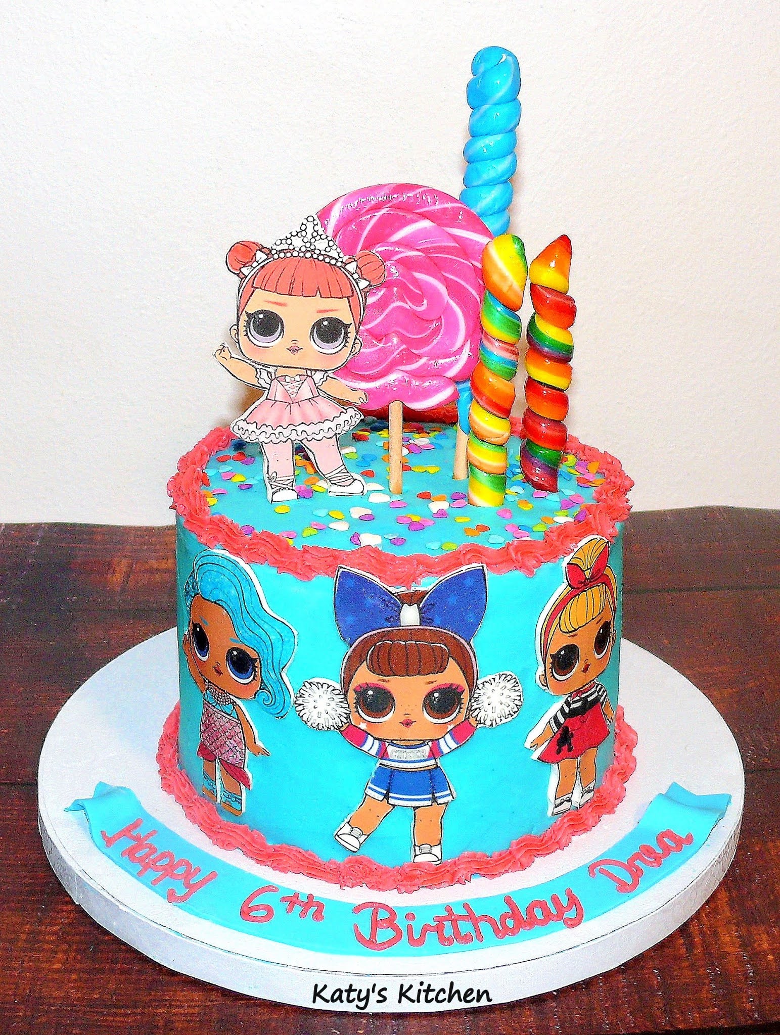 Katy's Kitchen: LOL Dolls Cake