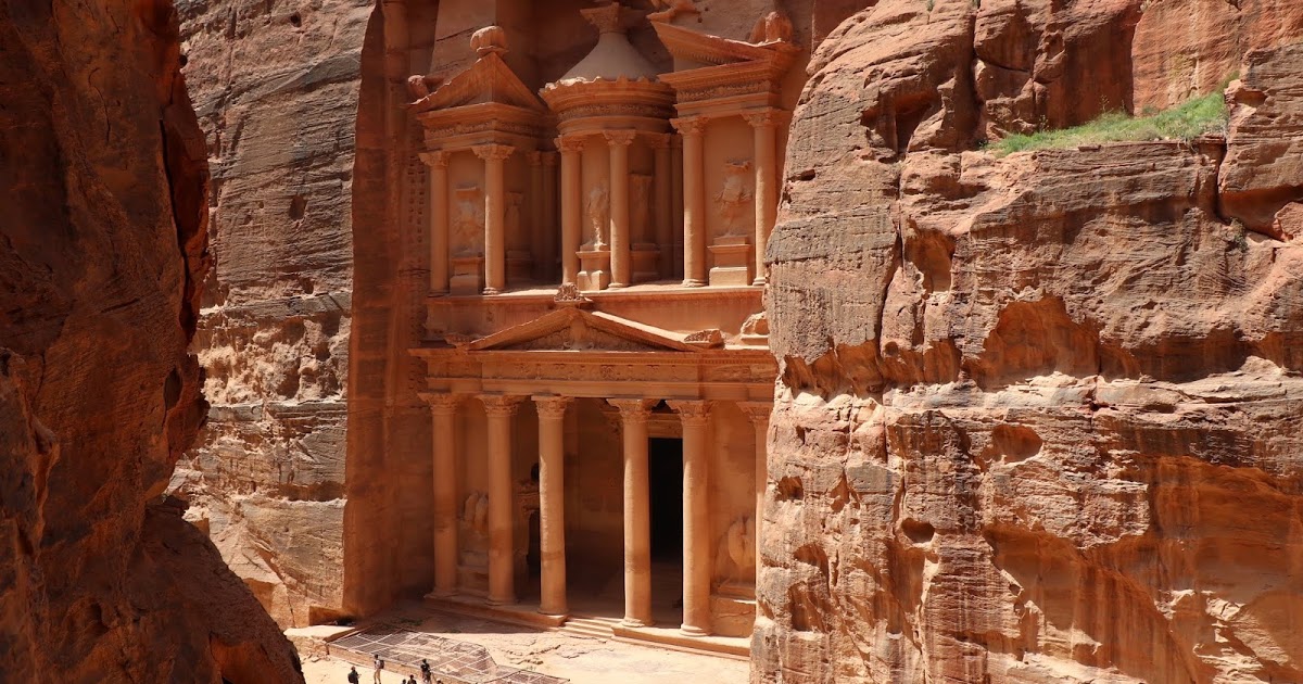 Mundo Tentacular: As Peregrinações de Al-Hazred - A biografia do Árabe ...