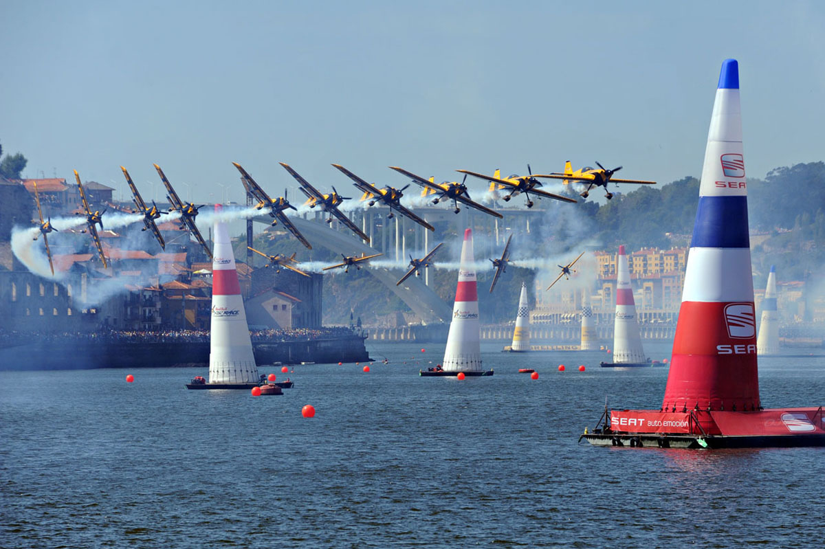 TECNOLOGIA E INFORMAÇÃO: CORRIDA AÉREA: RED BULL AIR RACE 2016