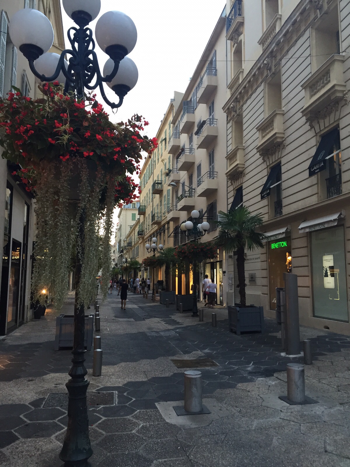 Be The Local Tourist