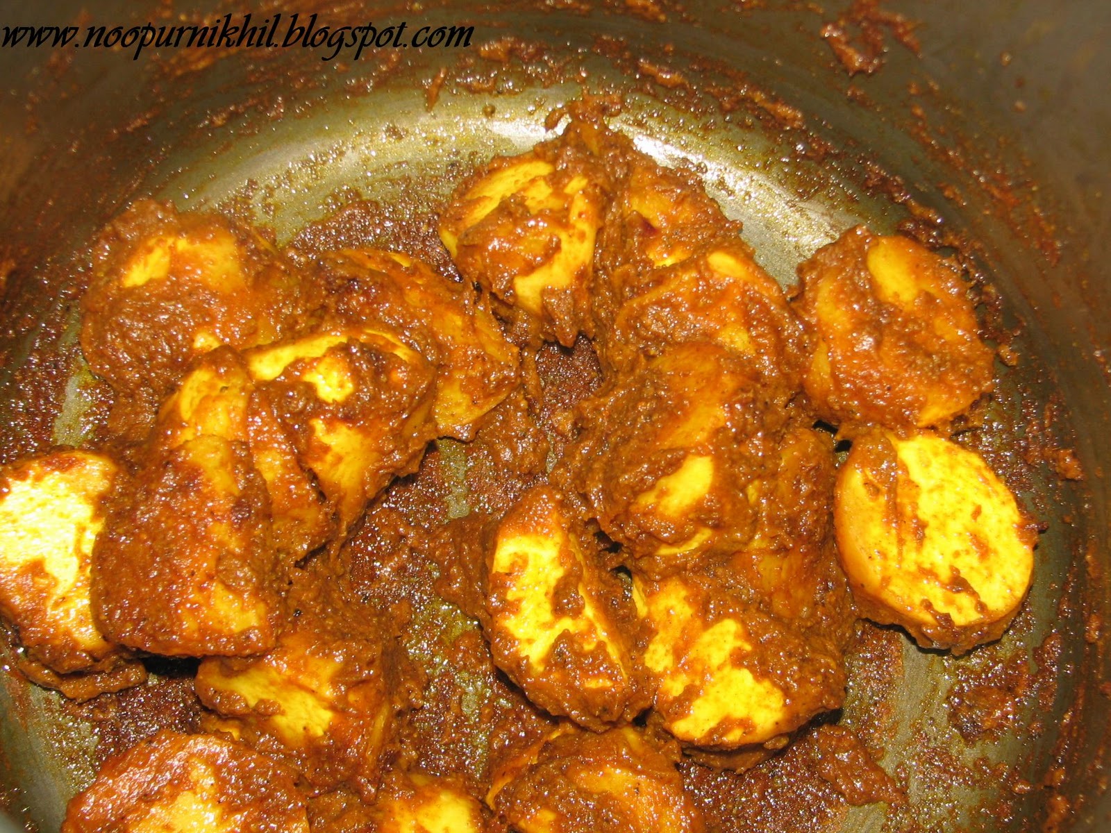 foodsonline: Colocasia Curry (ghuiyan/ arvi curry)