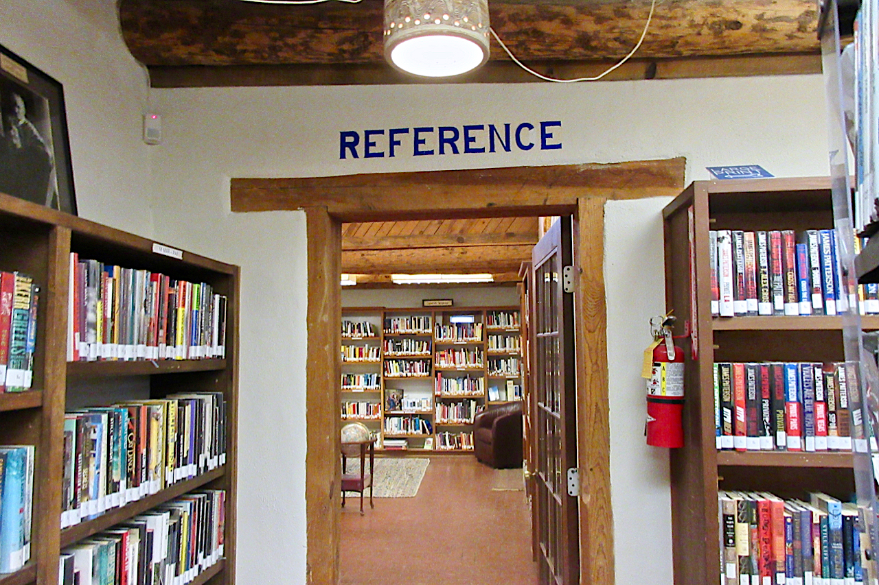 Skip's Retirement Explorations: Corrales (New Mexico) Community Library