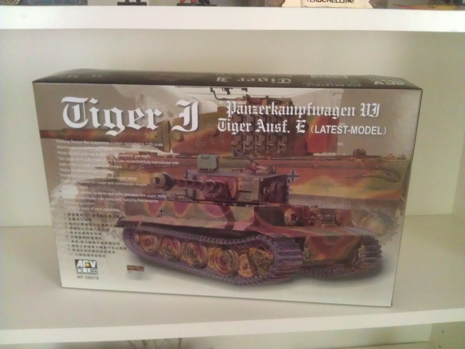 Modelbouwwinkelmouser: Tiger 1 Panzerkampfwagen VI Ausf E. (Latest Model)