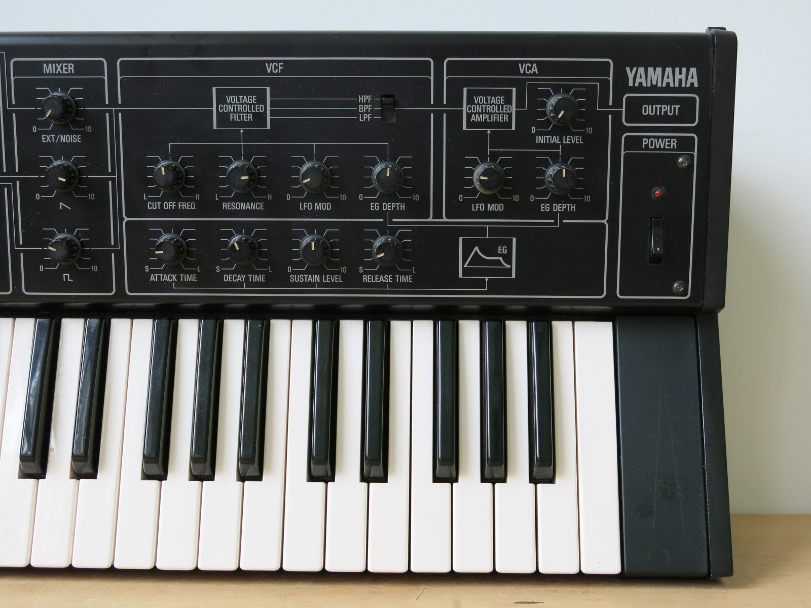 MATRIXSYNTH: Yamaha CS-5 SN 5809