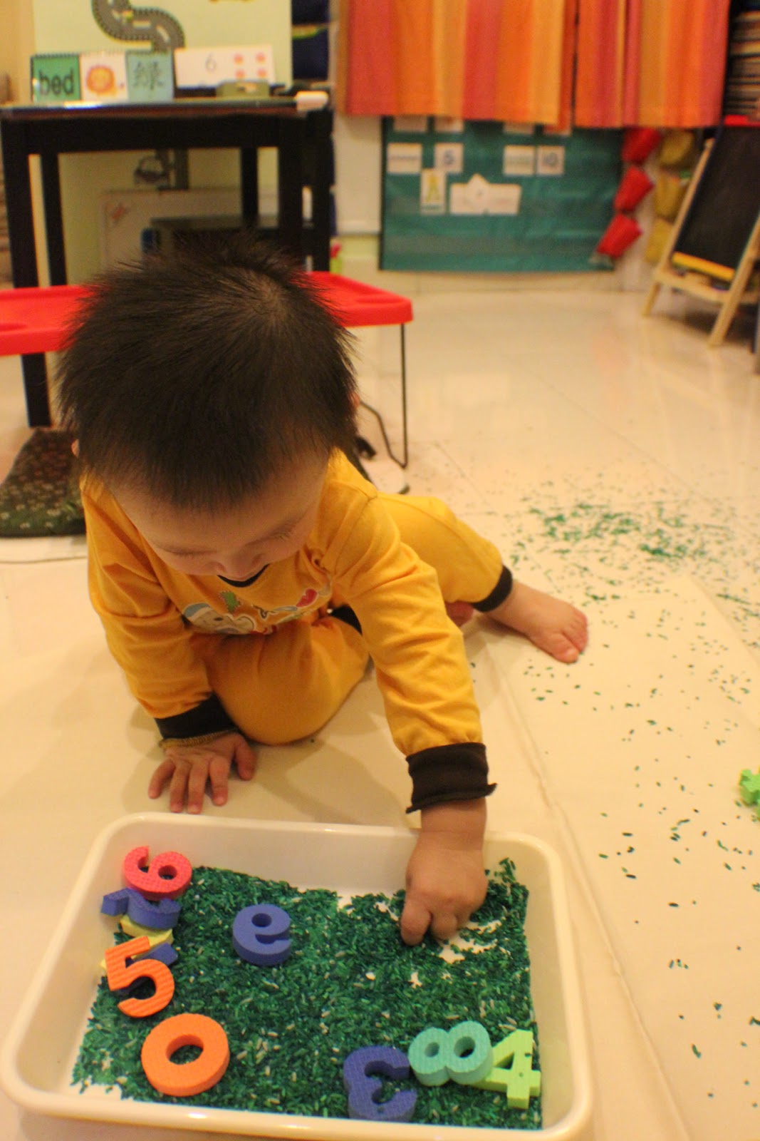 Little Tiger Growing Up: Messy Play: Messy Maths For Toddler