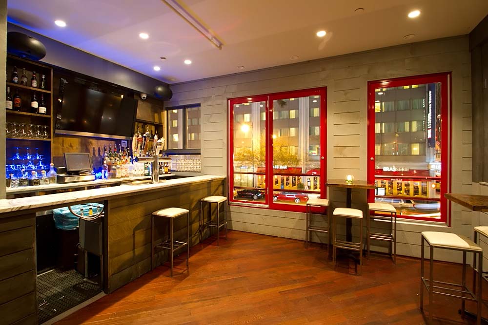 THE SOCIAL BAR & GRILL IN THEATRE DISTRICT